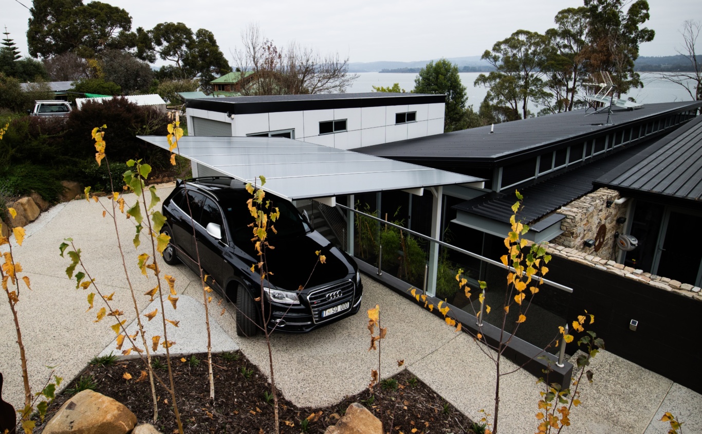 Optimo Awnings | Curved Awnings