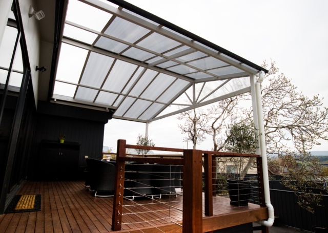 Optimo Awnings | Curved Awnings