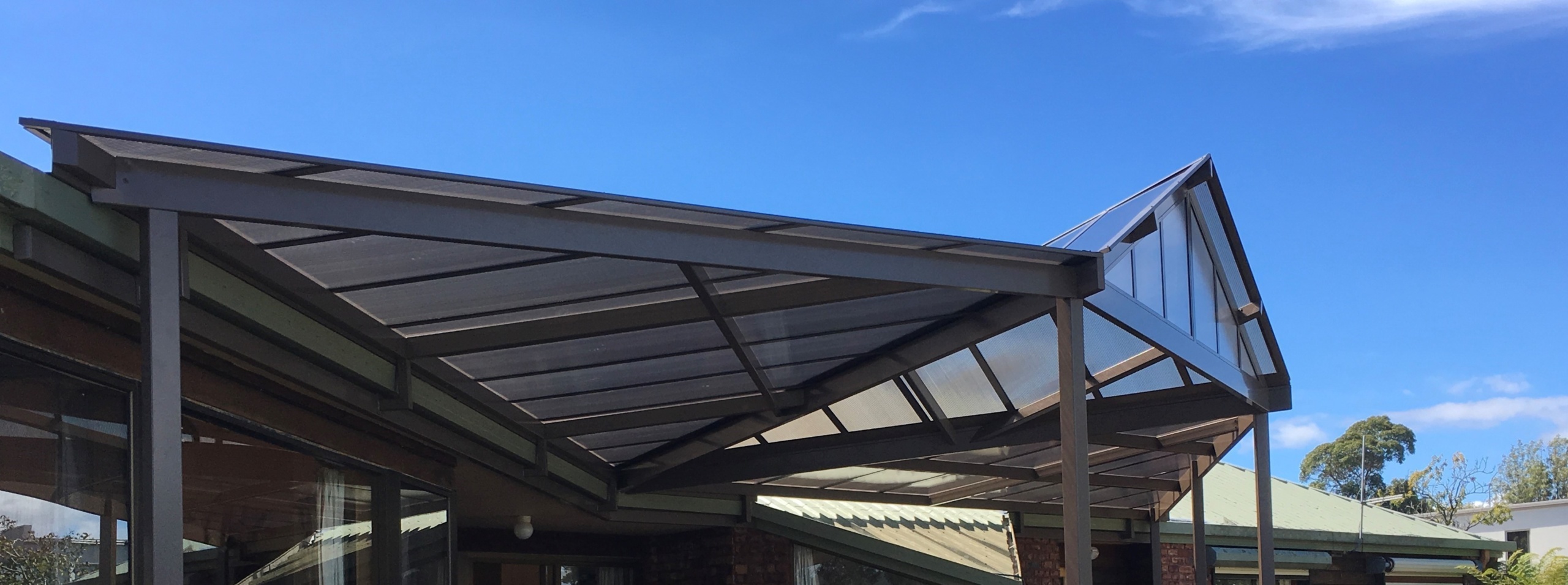 Optimo Awnings | Curved Awnings